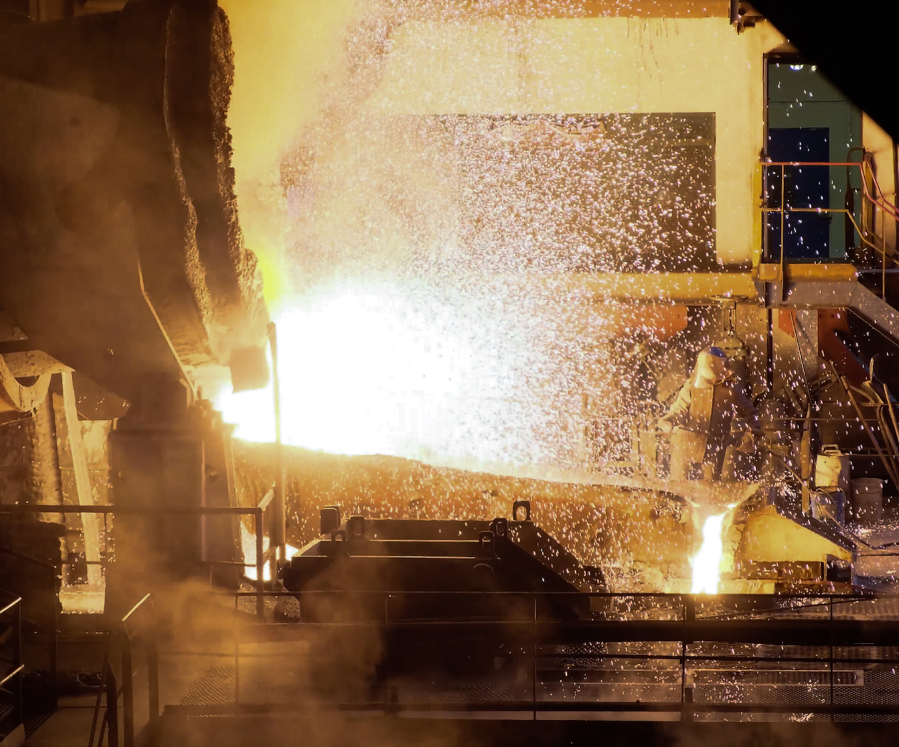 Heat hazards in foundries: which roles are most risky - Coval Safety